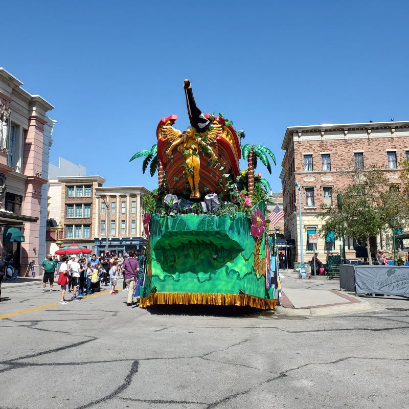 Mardi Gras Float at Universal Studios Orlando Editorial Image - Image ...