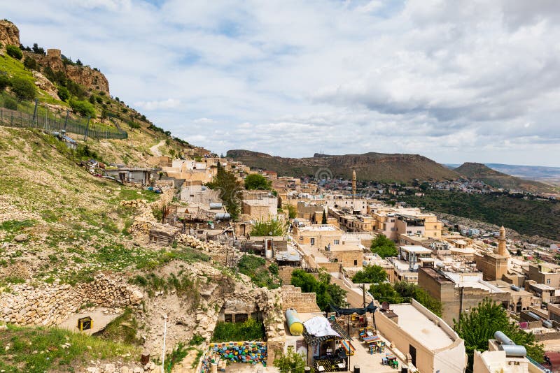 Mardin Old Town View with Mardin Castle at the Top, Cityscape of Mardin ...