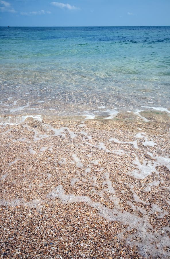 Mare blu fotografia stock. Immagine di spruzzata, mare - 11340512