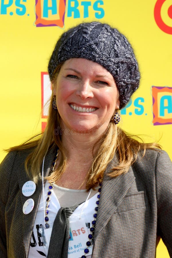 Maria Bell editorial stock image. Image of arrives, barker - 26540344