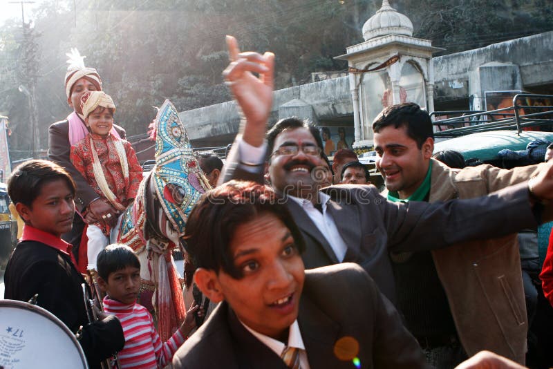 Mariage Indien Traditionnel Photo éditorial - Image du culture, fête ...