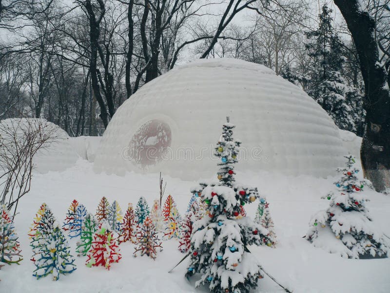 Mariinsky Park in Winter, Kiev Stock Image - Image of tree, freezing ...