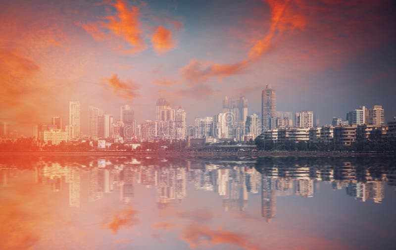 Marin Drive image stock. Image du été, bombay, asiatique - 103643301