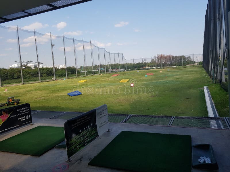 Marina bay driving range editorial photography. Image of marina - 144248987