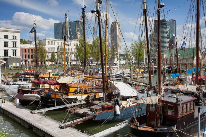 Marina De Ville De Rotterdam Image stock - Image du port, marina: 33808035