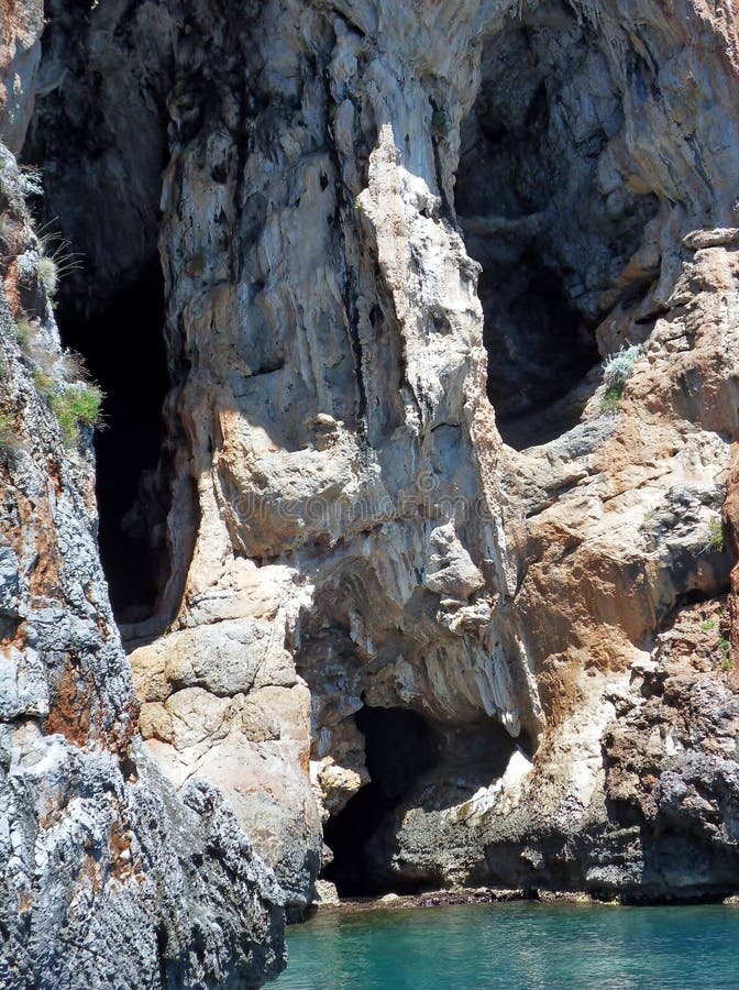 Marina Di Camerota - Wurst-Grotte Stockfoto - Bild von schacht, dialekt ...