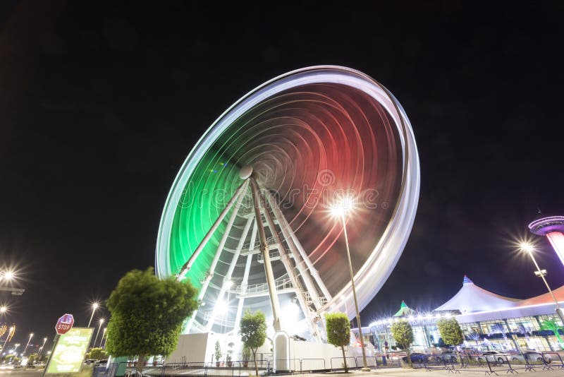 Marina Eye Ferris Wheel in Abu Dhabi Redactionele Fotografie - Image of ...