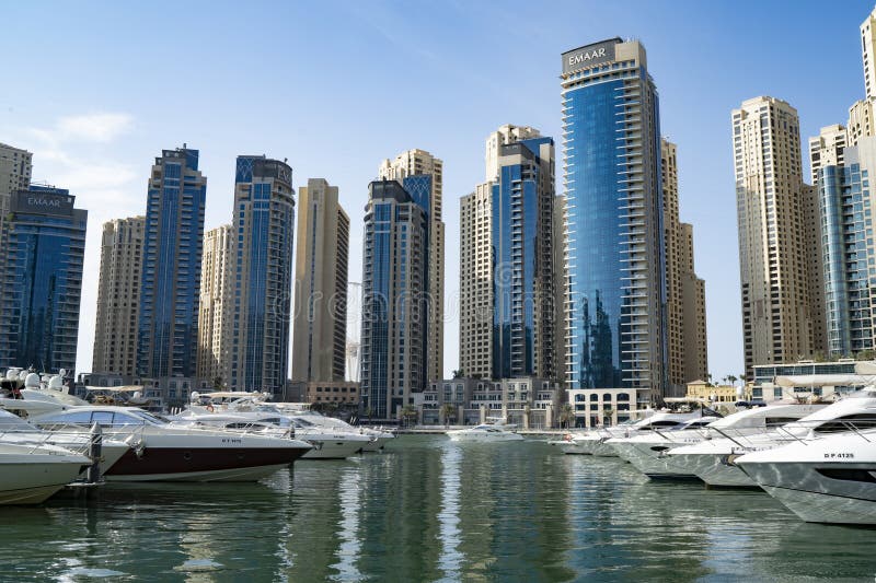 The Marina Walk at Dubai Marina Editorial Image - Image of arab, dock ...