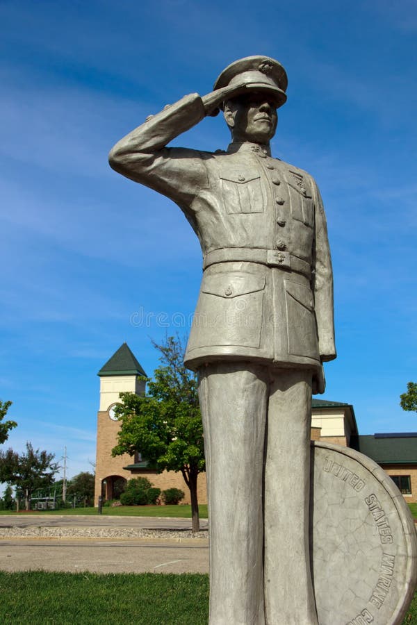 Marine Statue imagem de stock. Imagem de parque, marinho - 41586327