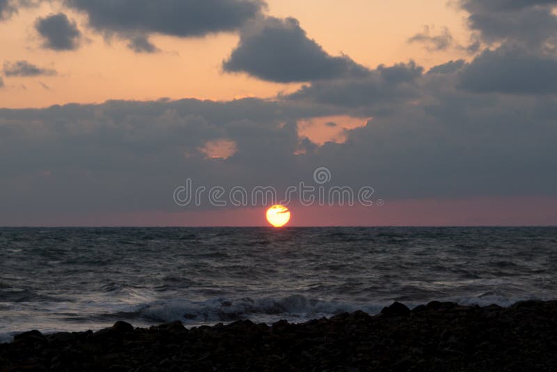 Marine sunset. stock image. Image of horizon, overthehorizon - 84689073