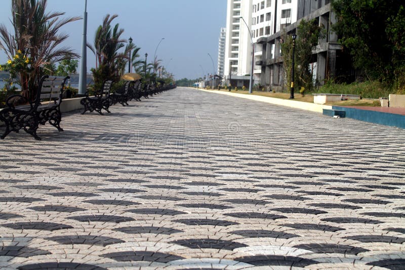 Marine Drive, Ernakulam, Kochi Stock Image - Image of view, silverbench ...