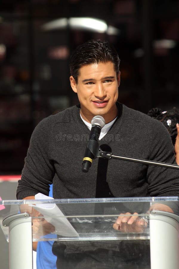 Mario Lopez editorial photo. Image of washington, theatre - 24817091