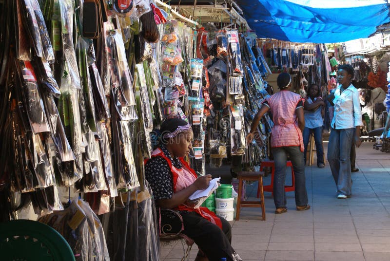 Market in Maputo editorial stock photo. Image of vendors - 40614393