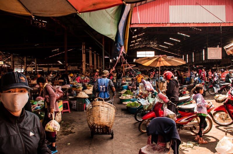 Market in Pakse editorial stock image. Image of laos - 60783944