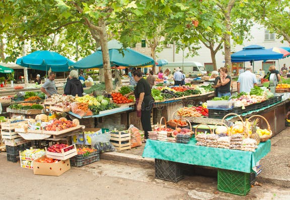 Market in Split editorial photography. Image of farmers - 26587057