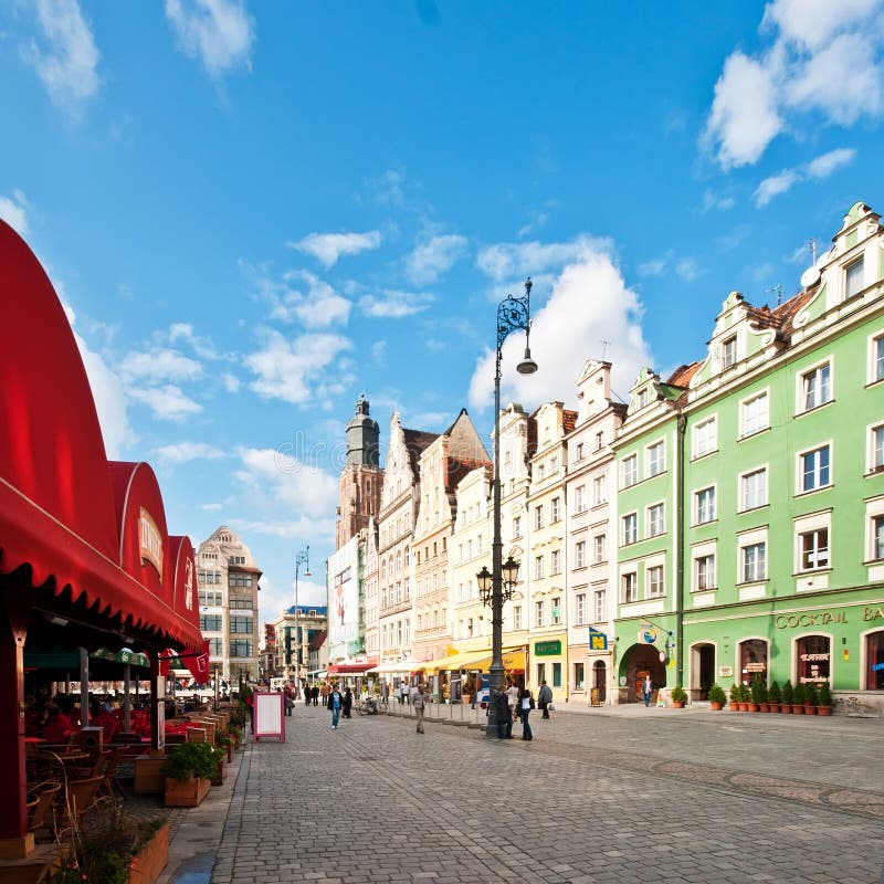 Market Square - Main Square in Wroclaw, Poland Editorial Photography ...