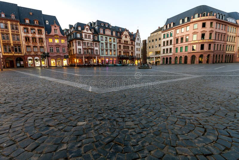 The Market Square in the Old Town of Mainz, Germany at Sunset Stock ...