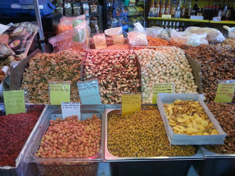 Klooster in Omodos in Cyprus Redactionele Stock Afbeelding - Image of ...