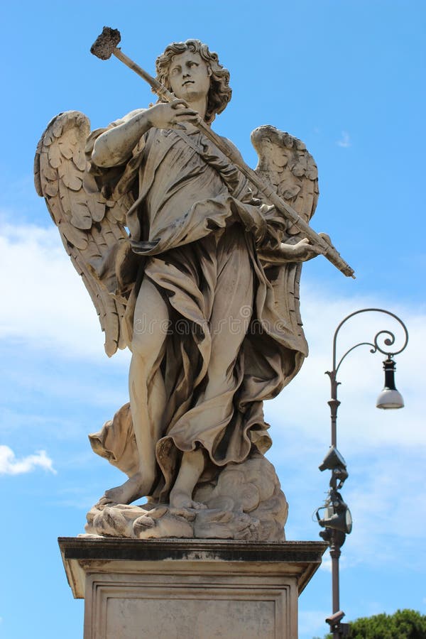 Marmeren Standbeeld Van Engel Van Sant'Angelo Bridge Stock Foto - Image ...
