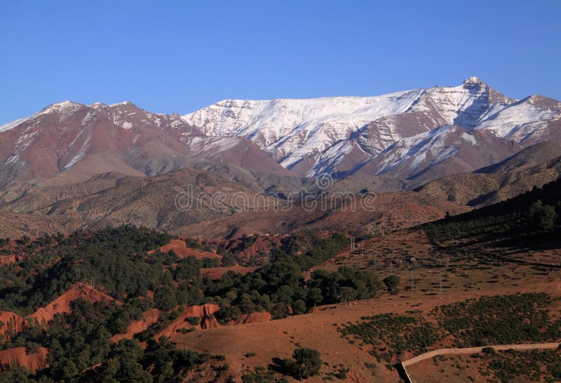Marokko-Atlas-Berge Toubkal Stockbild - Bild von hoch, spitzen: 29443487