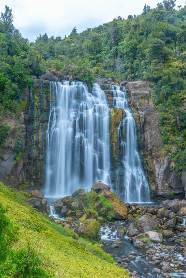 Marokopa Falls at New Zealand Stock Photo - Image of white, nature ...