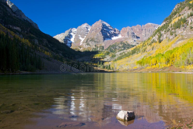 Maroon Bells in Autumn stock image. Image of colors, bells - 11121179