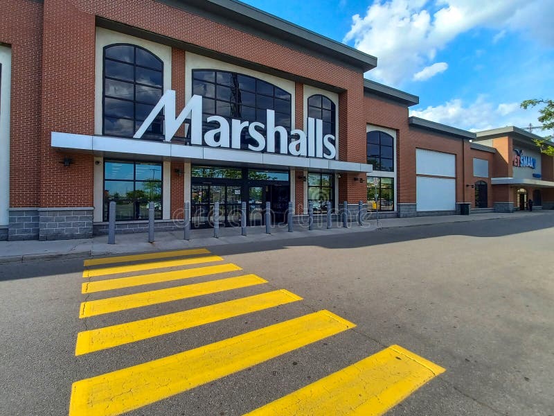 Marshalls Store Sign in Toronto Editorial Photo - Image of label ...