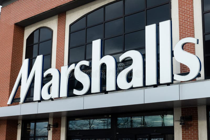 Marshalls Store Sign in Toronto Editorial Photo - Image of exterior ...