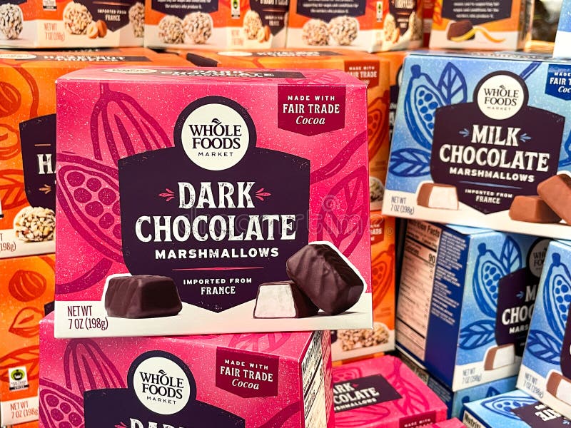 Marshmallow De Chocolate Escuro Imagem Editorial - Imagem de sobremesa ...