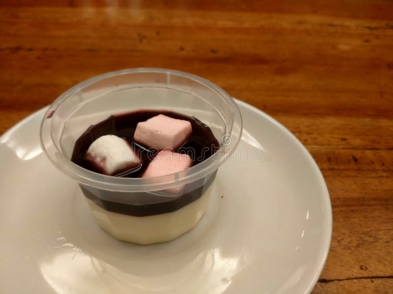 Marshmallow pudding stock image. Image of dessert, breakfast - 262928327