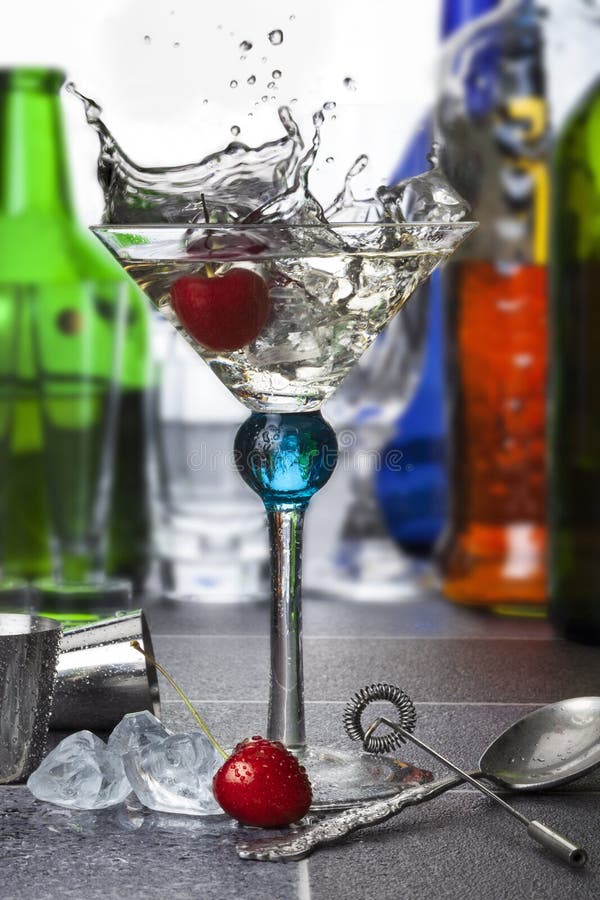 Martini Splash - Cocktail stock image. Image of refreshment - 36749573