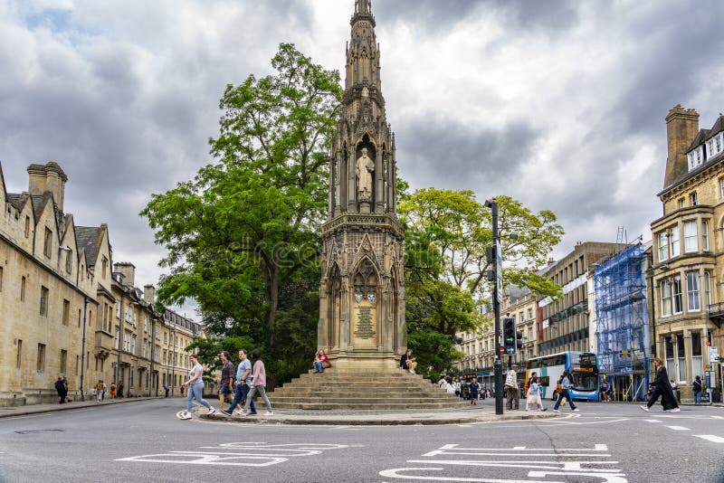 Martyrs Memorial on Multiple Street Intersection Editorial Photography ...