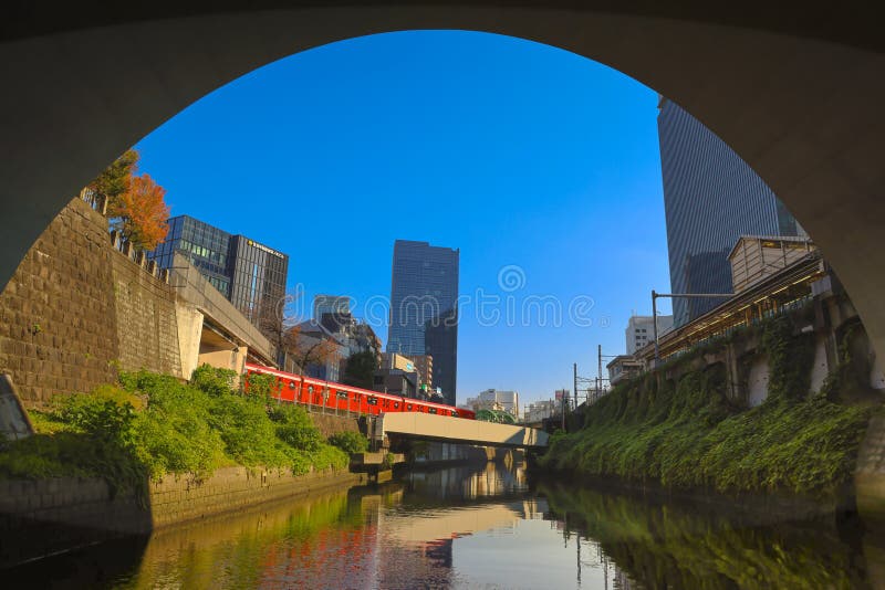 Marunouchi Line Train Entering a Tunnel after Going Over Bridge Nov 27 ...