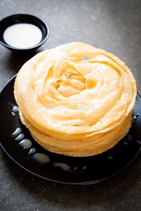 Masa De Roti Frita Y Crujiente Imagen de archivo - Imagen de harina ...