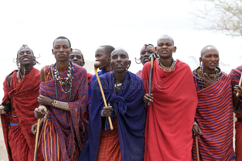 Masai men editorial stock image. Image of tourism, necklace - 21921899