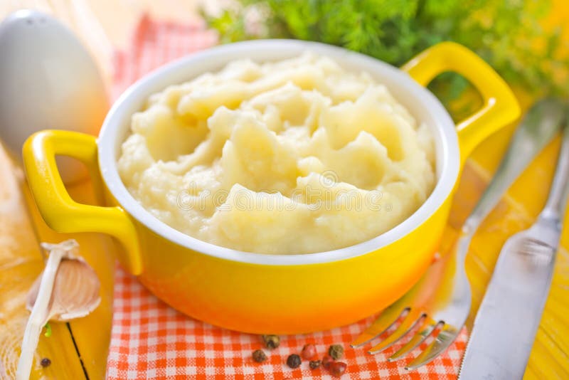 Homemade Organic Mashed Potatoes with Gravy Stock Image - Image of ...