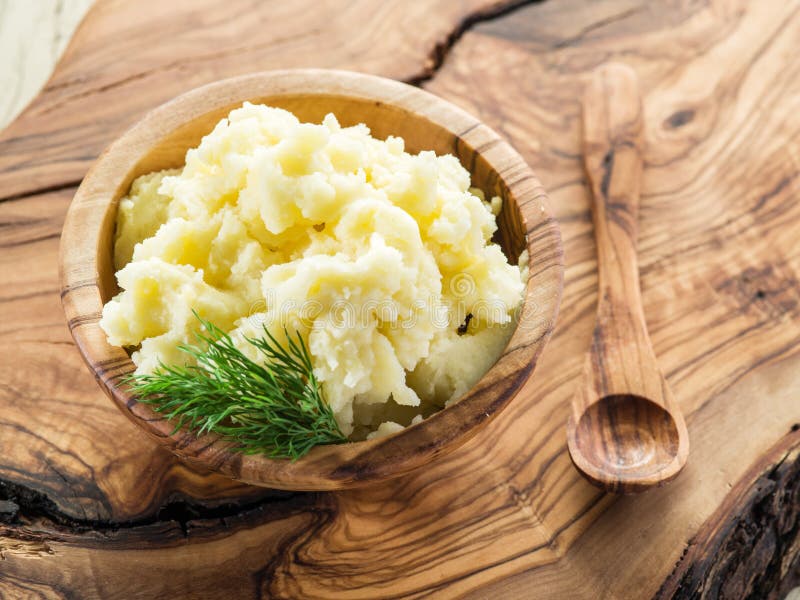 Mashed Potatoes in the Wooden Bow Stock Photo - Image of creamy ...