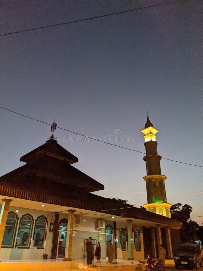 Masjid Di Indonesia Waktu Magrib Stock Image - Image of magrib ...