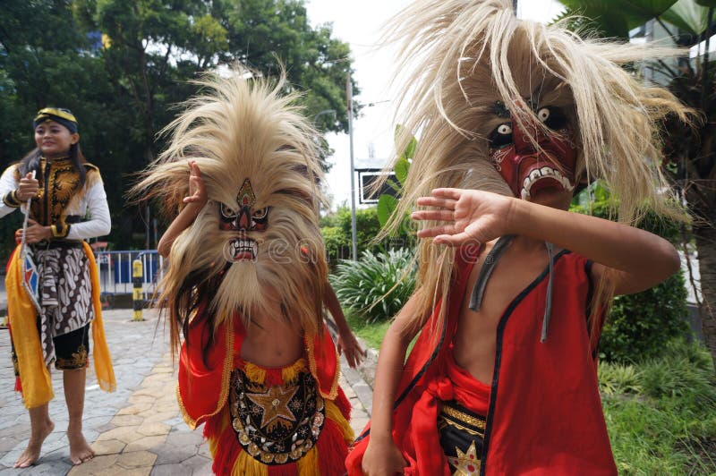 Mask dance editorial photo. Image of city, public, mask - 64035851