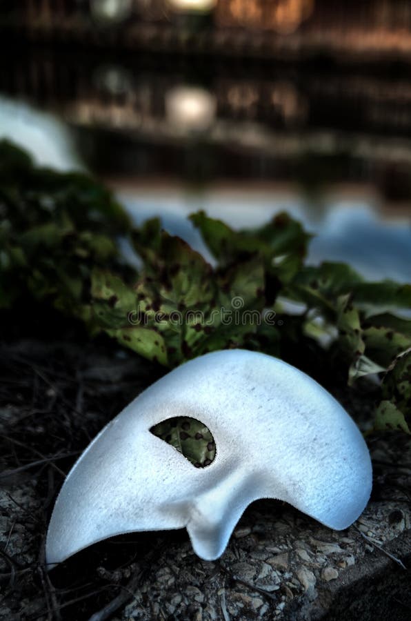 Masquerade - Phantom Van De Opera Masker Stock Afbeelding - Image of ...