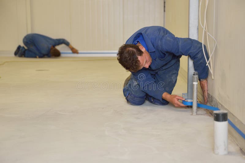 Maskierung der Wand stockbild. Bild von funktion, männer - 37279873