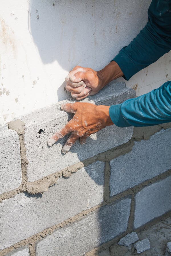 Mason brick layer stock image. Image of support, bricklayer - 21572633