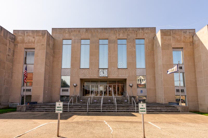 Mason County Courthouse in Point Pleasant, West Virginia Editorial ...