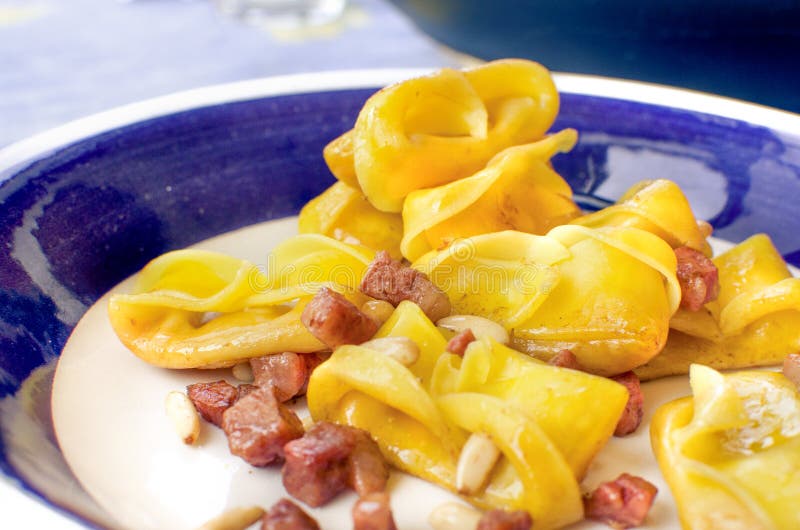 Massa do ravioli foto de stock. Imagem de italiano, grated - 58868650