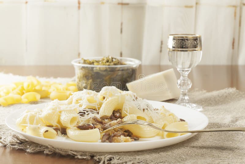 Massa fervida foto de stock. Imagem de cebolas, preparado - 34893886