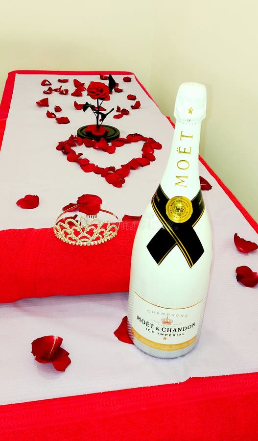 Massage Table Ready for VIP Client. Red Rose and Petals Editorial Image ...