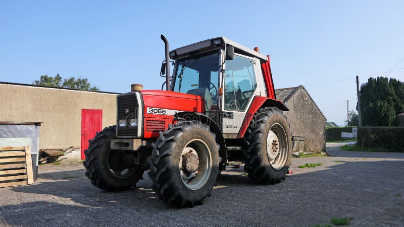 Massey Ferguson 3065 Tractor with Protech Fence Post Driver Rammer ...