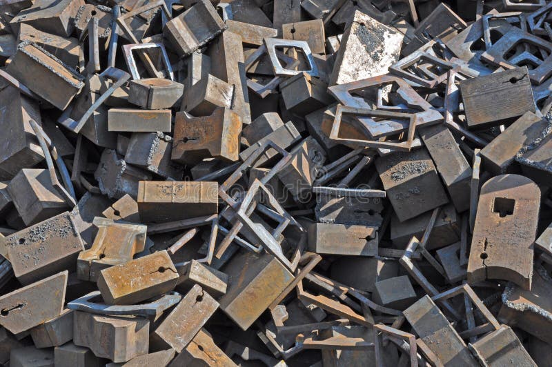 Massive Scrap metal 4 stock image. Image of cogwheel - 19524145