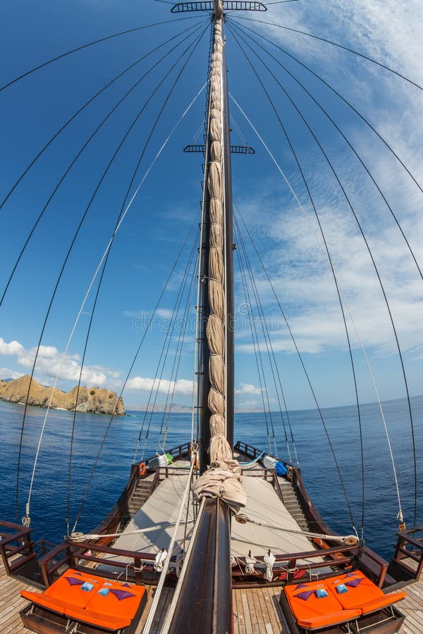 Mast of Pinisi Boat Indonesia Stock Photo - Image of nautical, navy ...
