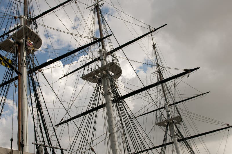 Mast And Sailboat Rigging Picture. Image: 21106728